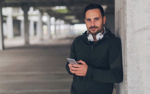 Run With Your Phone: Options For Carrying Your Phone While Running