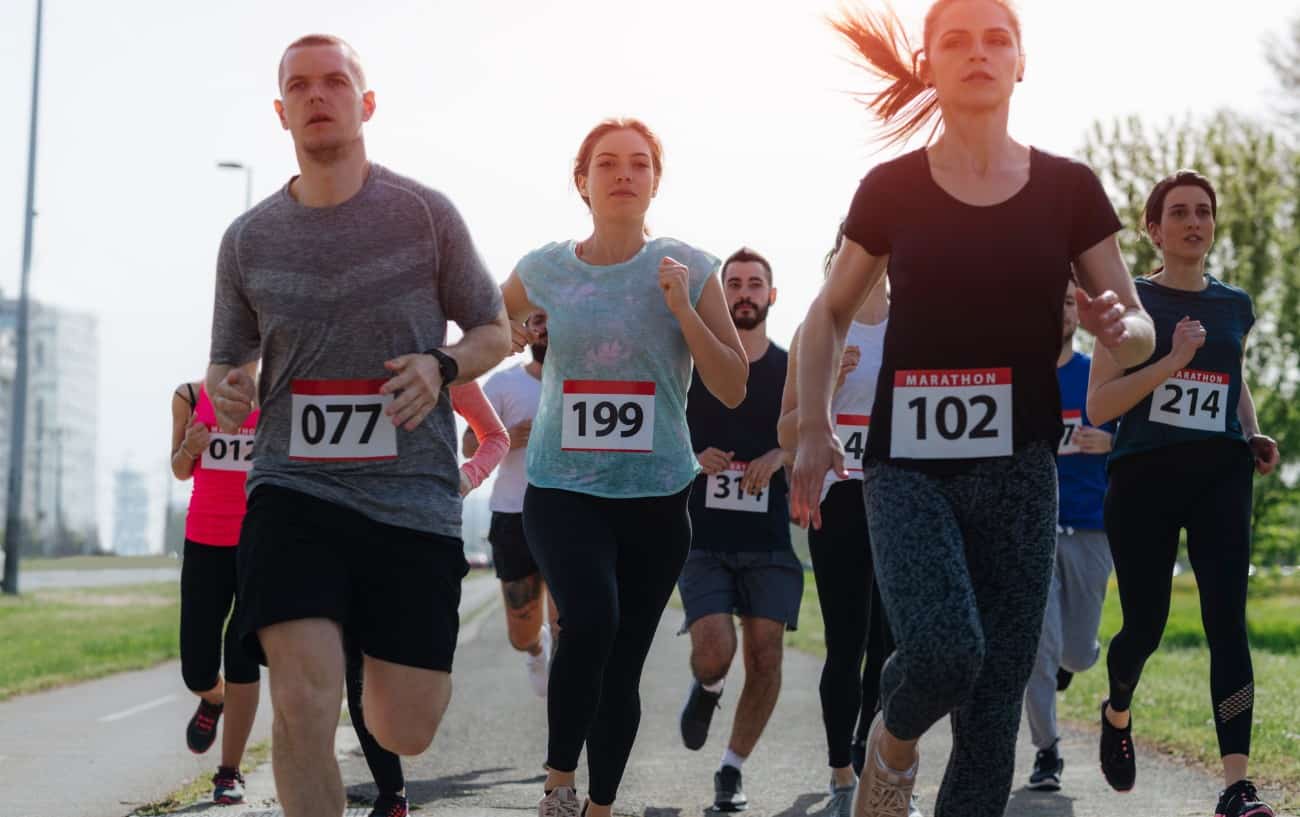 Running In The Wind Guide: 7 Tips For Windy Day Runs