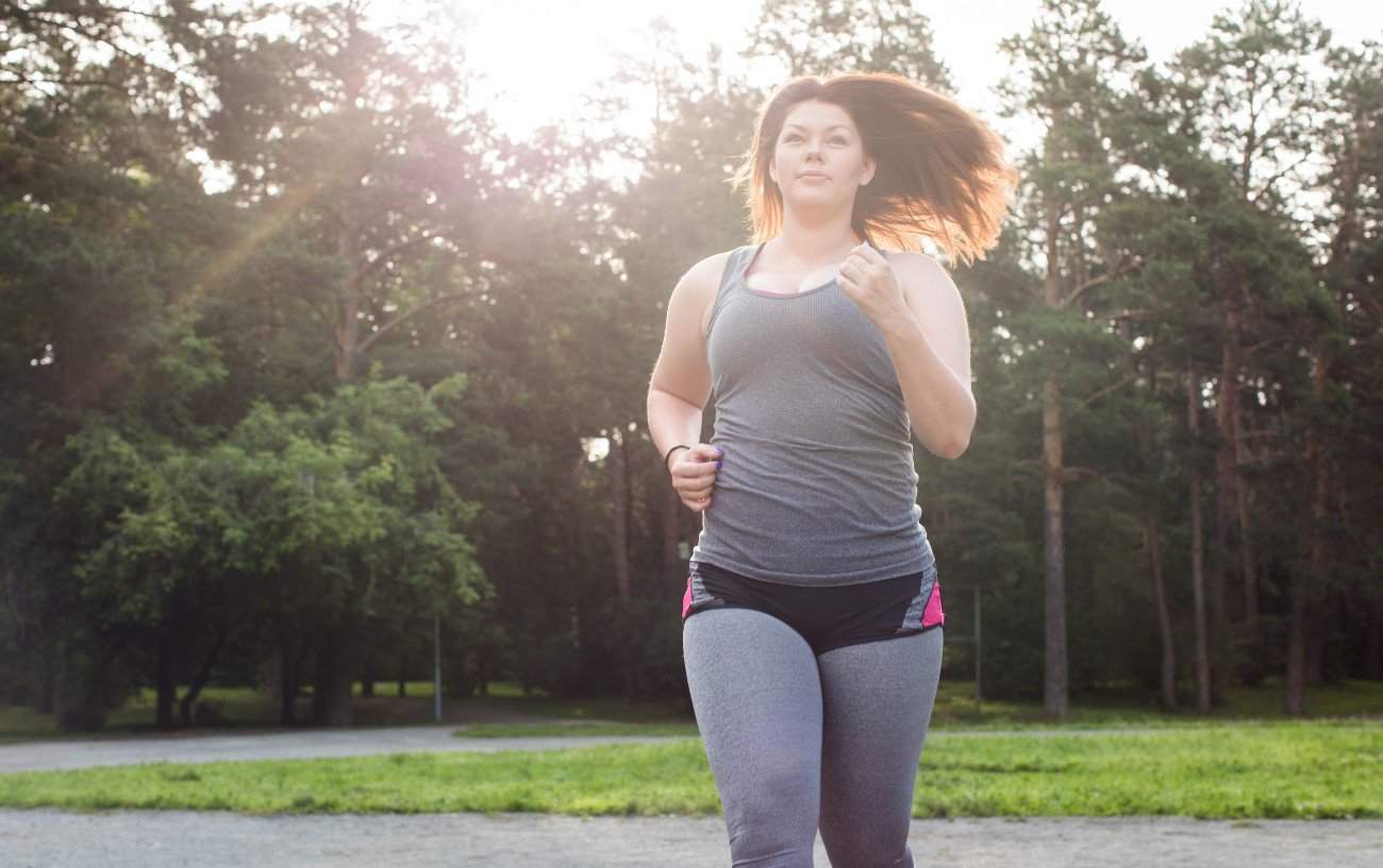 Here's What Bad Running Form Looks Like: 9 Signs To Look For