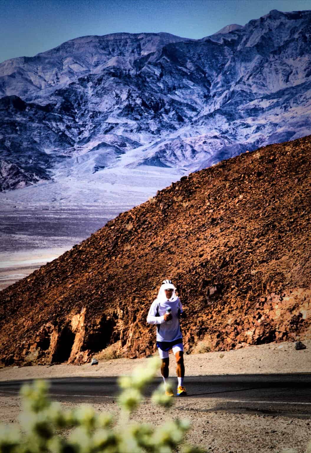 The Badwater 135 Ultramarathon, Explained: The Hottest - And Hardest ...
