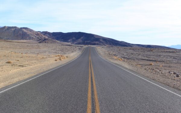 The Badwater 135 Ultramarathon, Explained: The Hottest - And Hardest ...