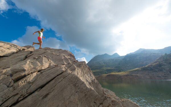 What Is Skyrunning? A Guide To Racing The Mountains