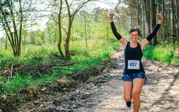 How To Run 100 Miles: Our Expert Guide + Training Plan
