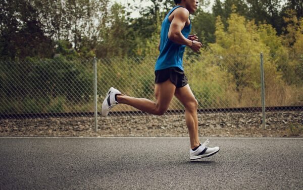 MAF Method: Here's How The Maffetone Method Of Run Training Works