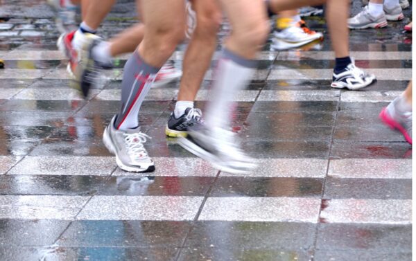 Is Heel Striking Dangerous? The Latest Research On Heel Strike Vs ...
