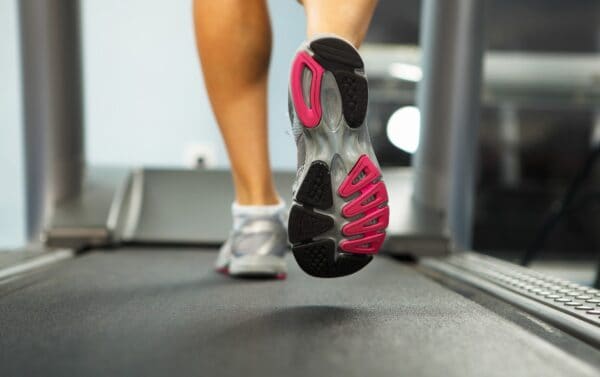 How To Run On A Treadmill: Basics, Benefits + 5 Fun Workouts To Try
