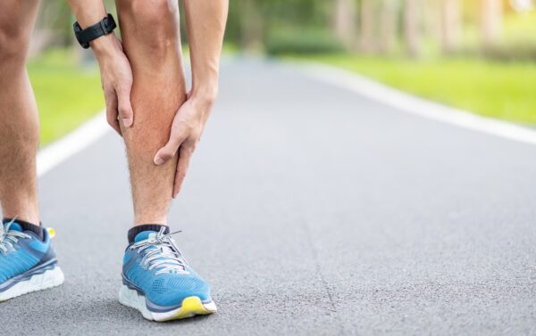 The 11 Best Shin Stretches For Runners