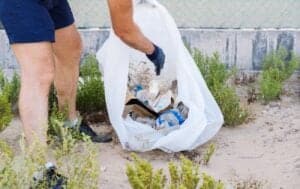 Complete Guide To Plogging: What Is Plogging, How To + 14 Helpful Tips!