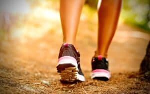 Walking An Hour A Day: 8 Benefits + Calorie Burn