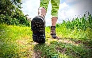 Walking An Hour A Day: Here Are The 8 Incredible Health Benefits