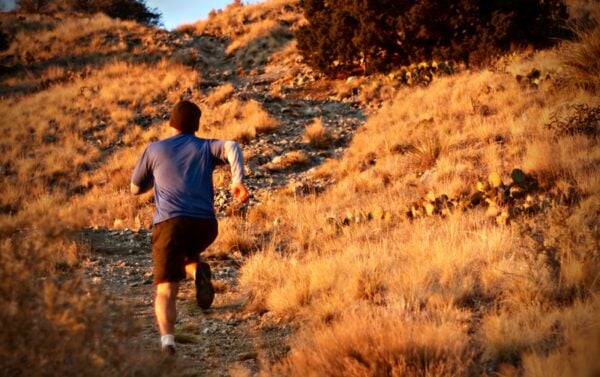 How To Run A 4-Minute Mile: Speed, Strength, + Workouts