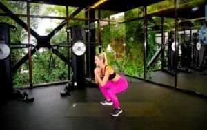 Squats For Runners Guide: How To, Benefits, + 20 Variations To Try