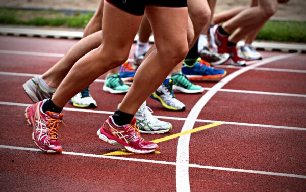 Running With Flat Feet + 8 Tips On How To Run With Flat Feet