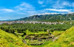 Marathon History: The Iconic Race's Origins & Development