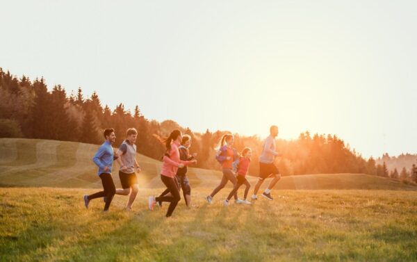 How To Train For Cross Country: 6 Effective Workouts + Training Tips