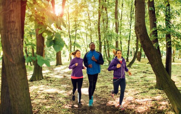 How To Train For Cross Country + 6 Effective Workouts To Try