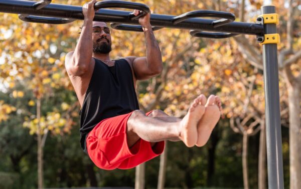 Park Workout Guide: 25+ Exercises You Can Do In The Park!