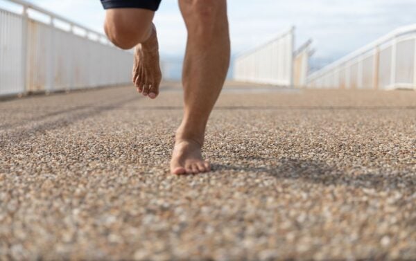 Is Running Barefoot On A Treadmill Okay? Pros, Cons + 3 Tips