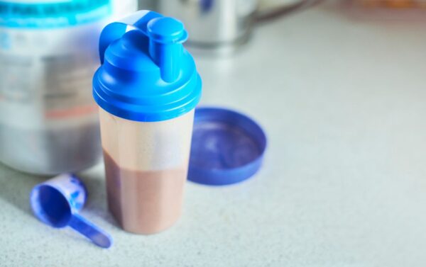Protein Shakes Without Working Out: Safe? Useful? Wasted?