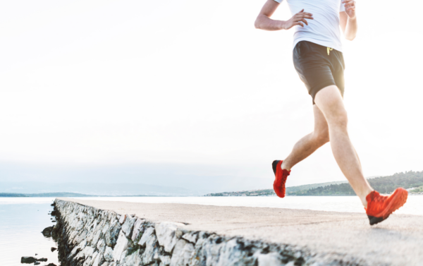 Running In The Wind Guide: 7 Tips For Windy Day Runs