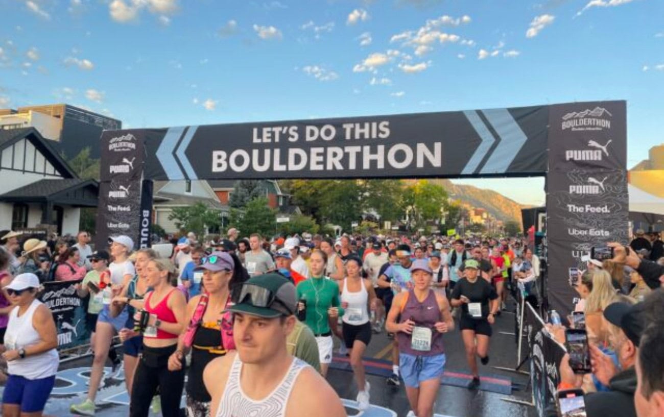 Boulderthon 10k Interrupted By A Train Passing Through The Route