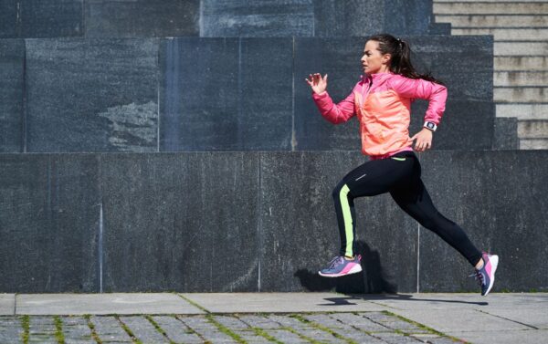 Here's How To Burn Belly Fat While Running + 4 Fat-Burning Tips