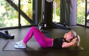 How To Do A Crunch, Explained In Detail + 6 Crunch Variations To Try