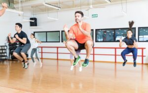 The 6 Best EMOM Workouts For Endurance, Strength, + Muscle Gain