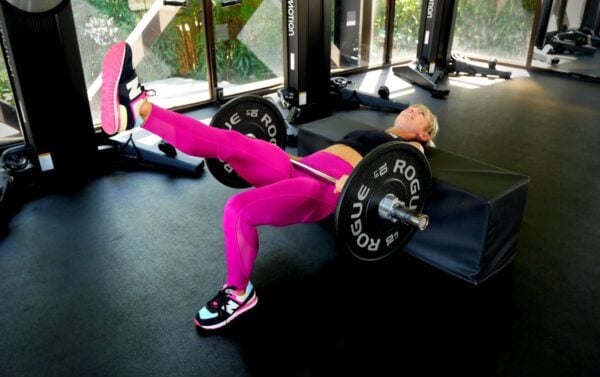 The 9 Best Dumbbell Back Exercises To Build Strength