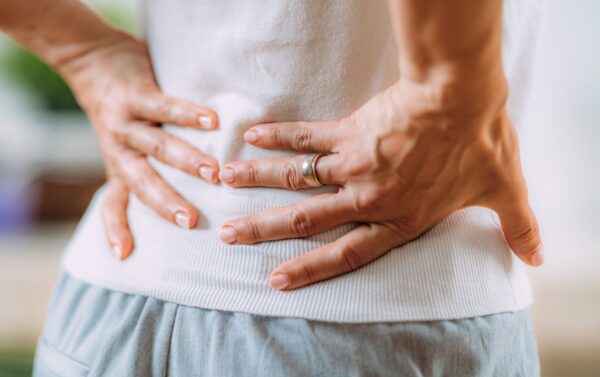 Heat Or Ice For Sciatica, Which Is Better? + 3 Exercises For Relief