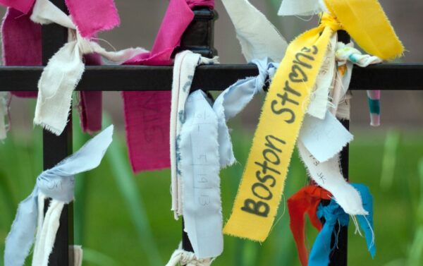 28 Funny Marathon Signs: The Best Running Race Sign Ideas We've Even Seen