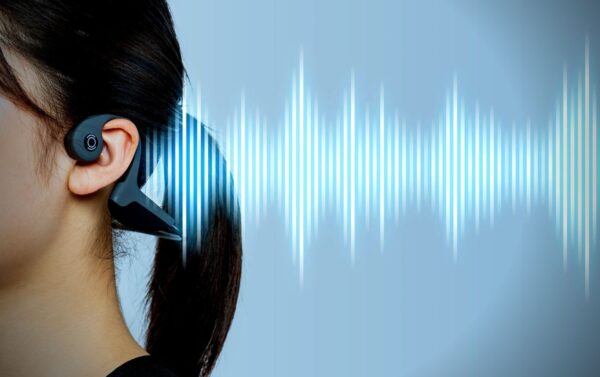 Should I Listen To Music When Running? + 5 Safety Tips