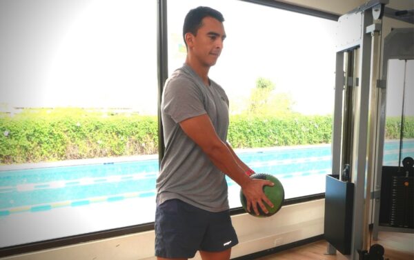 The Ultimate Medicine Ball Workout: 5 Great Exercises For Powerful Gains