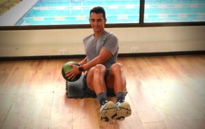 The Ultimate Medicine Ball Workout: 5 Great Exercises For Powerful Gains