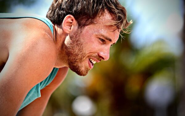 Overhydration Symptoms + Helpful Tips To Prevent It In The First Place