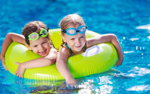8 Great Swimming Pool Games For Kids