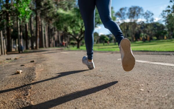 Running 20 Minutes A Day: Benefits + 3 Tips To Maximize Your Sessions
