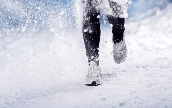 Running In Snow: 5 Tips To Stay Safe On Icy Roads