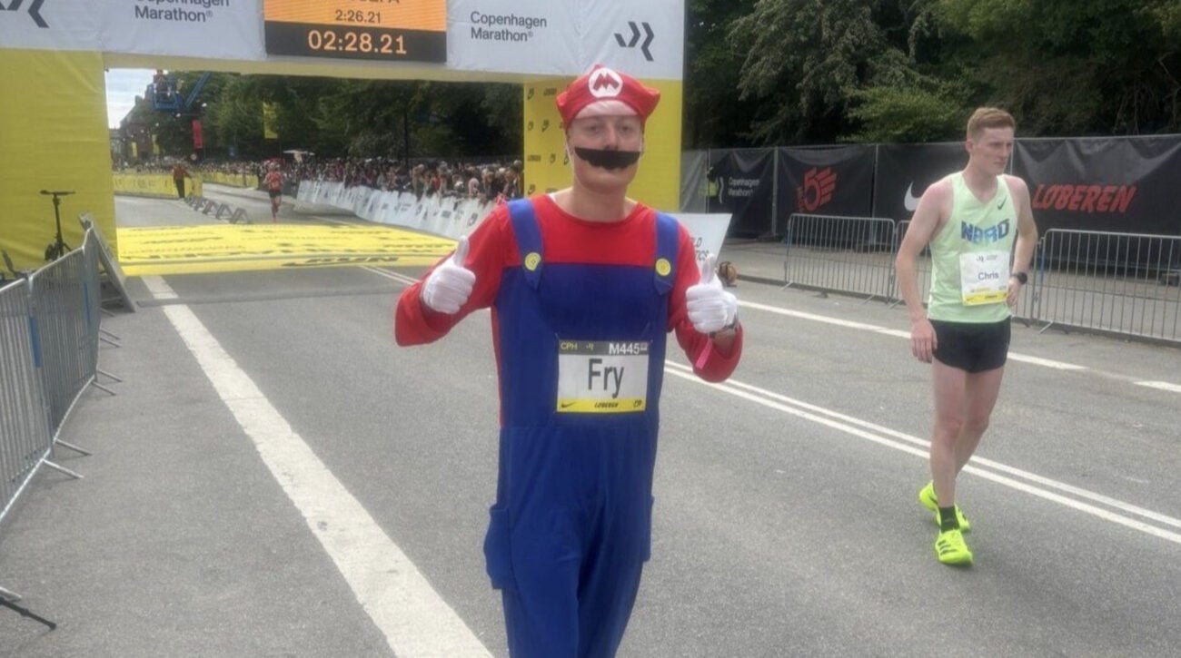 WATCH: Chris Howett Breaks World Record For Fastest Marathon In Crocs