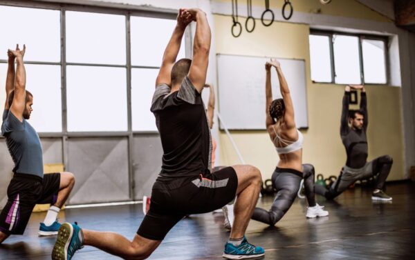 Static Stretching Vs Dynamic Stretching: Here’s When To Do Each