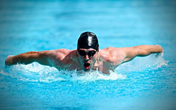 The 3 Best Swimming Workouts To Get Toned
