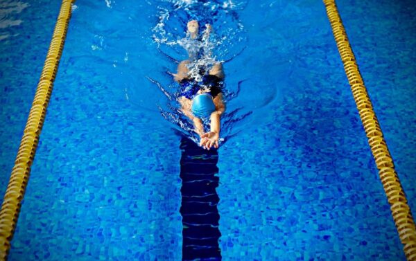 The 3 Best Swimming Workouts To Get Toned