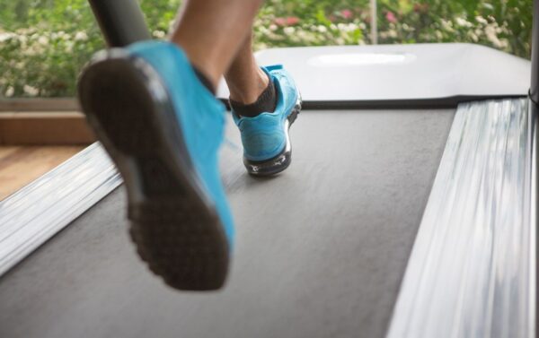 Treadmill Vs Outdoor Running: Which Helps You Perform Better?