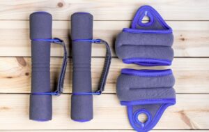 Benefits Of Walking With Weights + 5 Safety Tips To Get Started