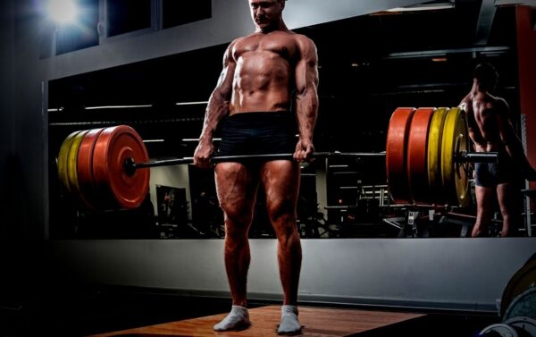 What Muscles Do Deadlifts Work? + 6 Deadlift Variations To Try Out