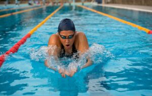 What Muscles Does Swimming Work? 4 Strokes Examined