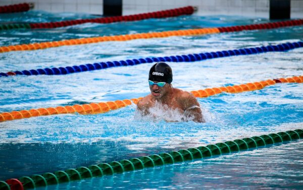 What Muscles Does Swimming Work? 4 Strokes Examined