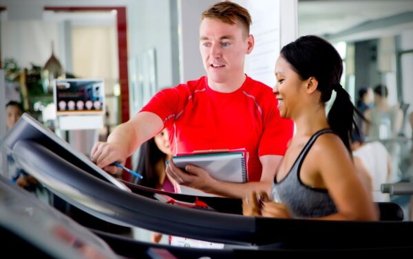 What To Look For In A Running Coach: 13 Factors To Consider