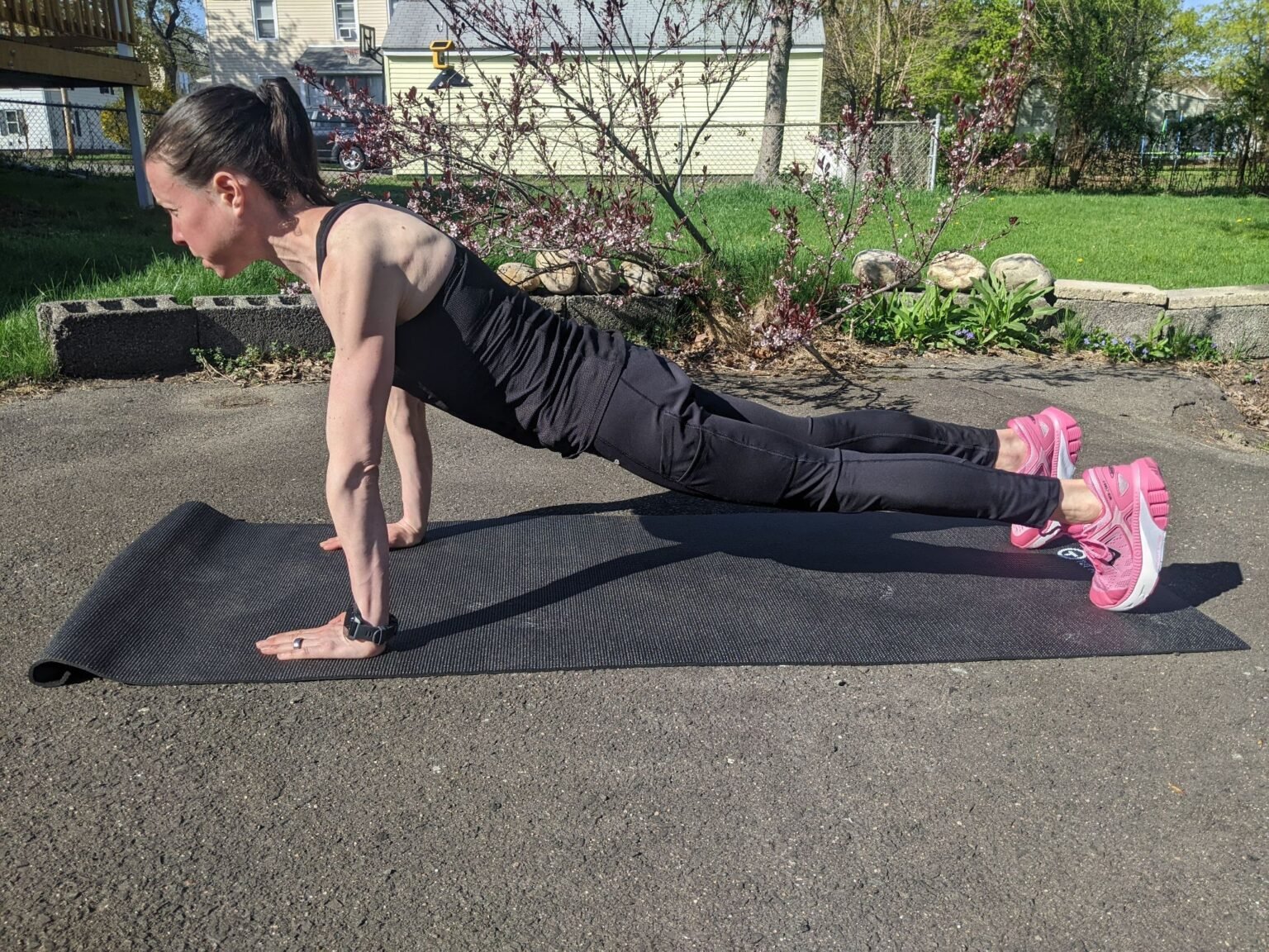 100 Push-Ups A Day: Benefits, Risks, Results + Tips For Getting There