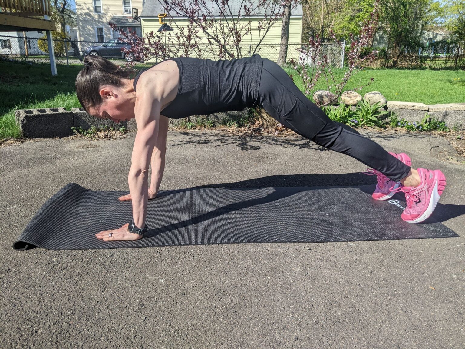 100 Push-Ups A Day: Benefits, Risks, Results + Tips For Getting There
